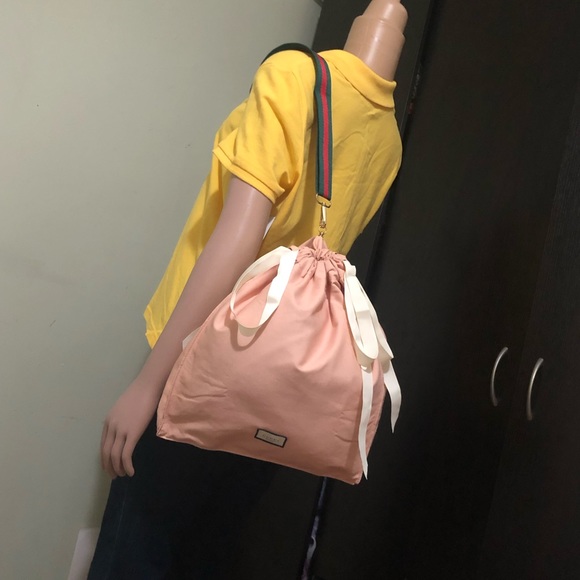 Gucci | Bags | Gucci Drawstring Bag In To Sling Crossbody Bag With Belt ...